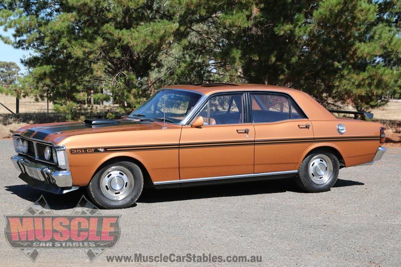 XY GT - Factory fitted windback sunroof
