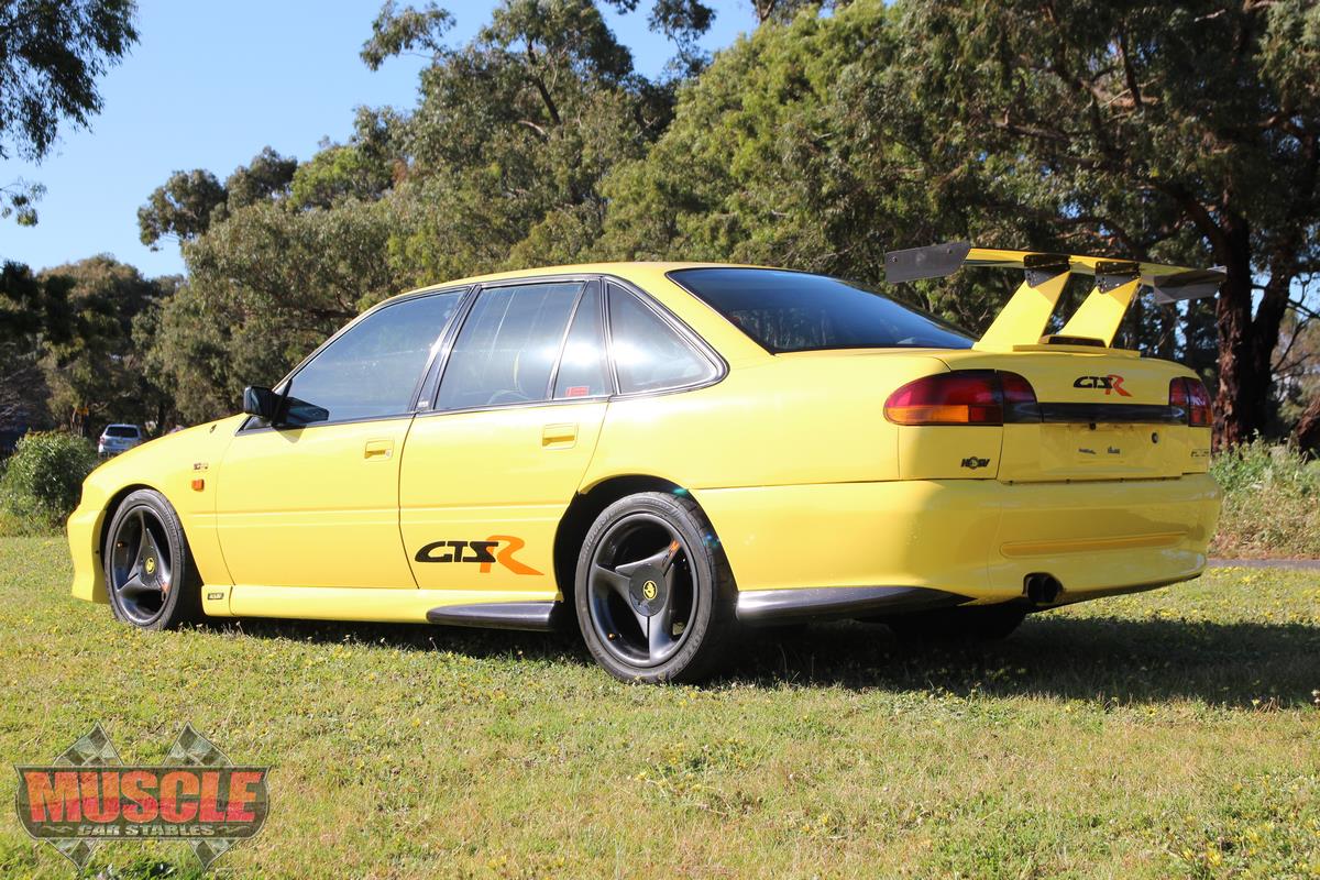 HSV VS GTS-R Replica