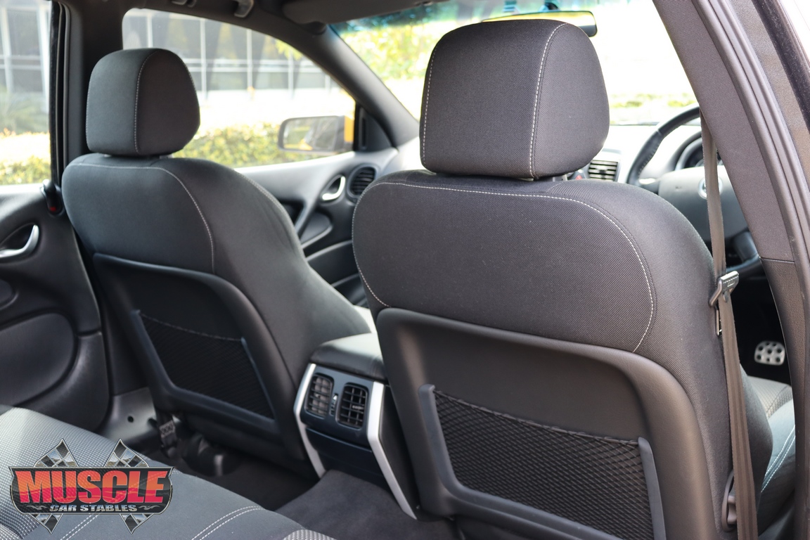 2005 HSV VZ Clubsport Specifications and Features